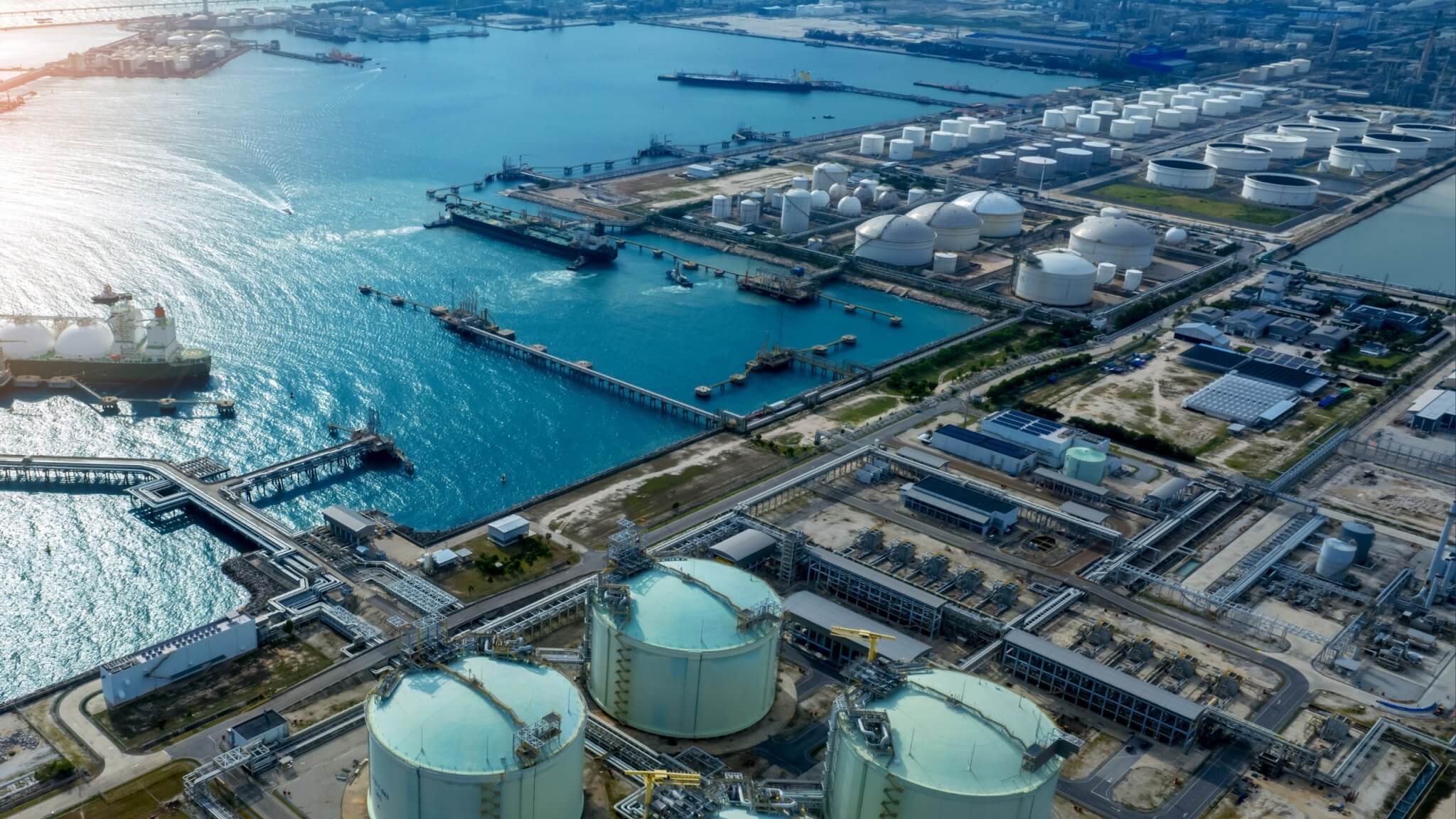 Top Energy Firm uses ULAP for Global Zoom Deployment